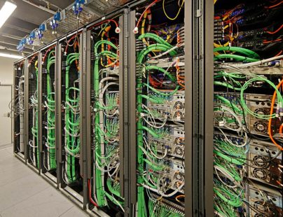 B_0318_Sky_Sport_HQ_09_Racks - film-tv-video.de