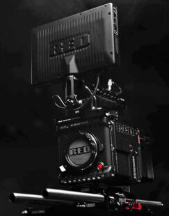 B_1121_Red_V_Raptor_Kamera_Display - film-tv-video.de